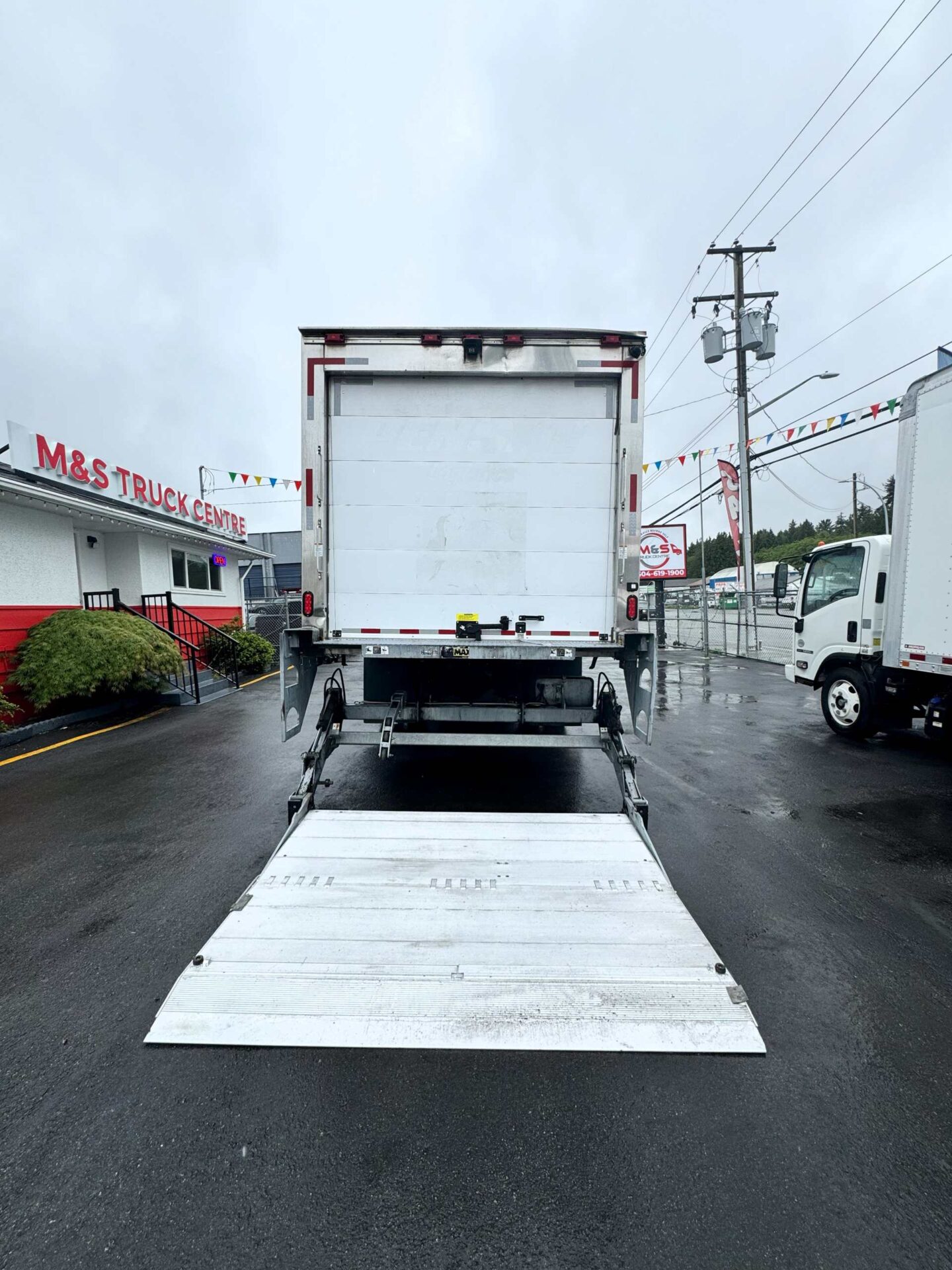 2019 FREIGHTLINER M2 106 + THERMOKING REEFER + 26' BOX + LIFTGATE ...